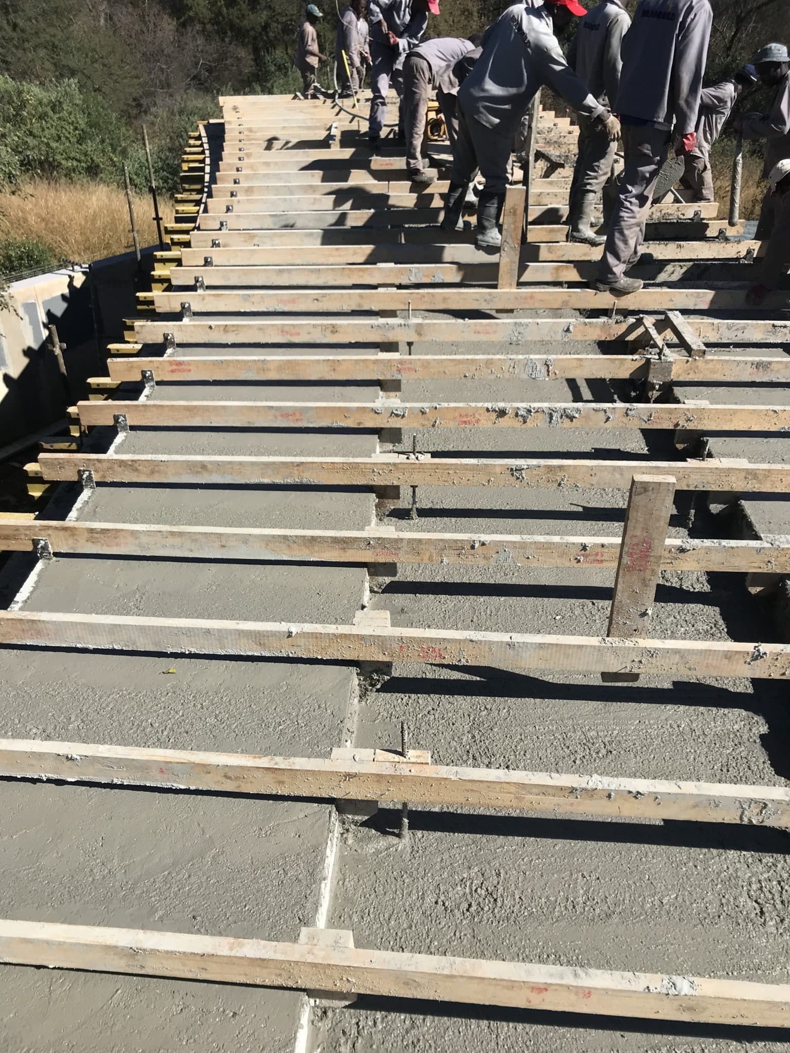 Constructing a Raking, Curved Off-Shutter Concrete Roof - ELEMENTO